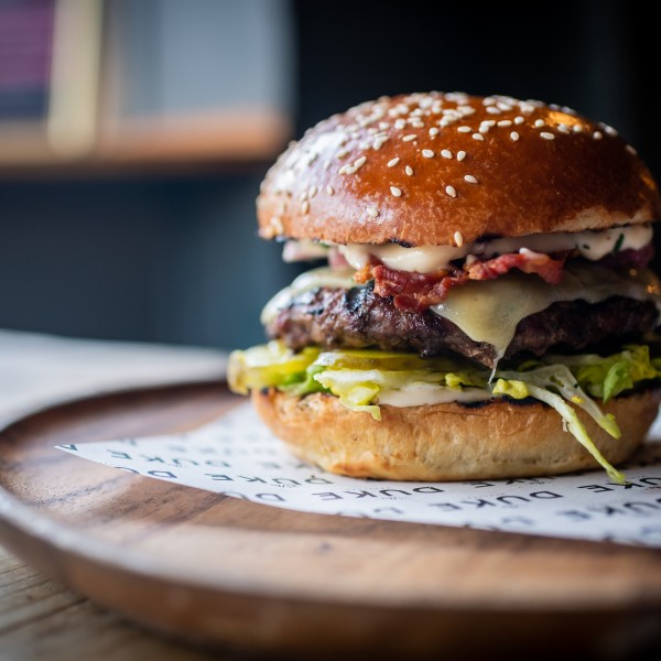 THE DUKE WANSTEAD • Wanstead's favourite neighbourhood pub and dining room